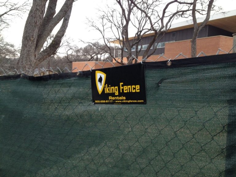 Wind And Privacy Screen Rentals | Wind Blocking Screen | Viking Fence ...